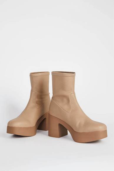 INTENTIONALLY BLANK | Shoes | New Intentionally Blank Marlowe Platform ...